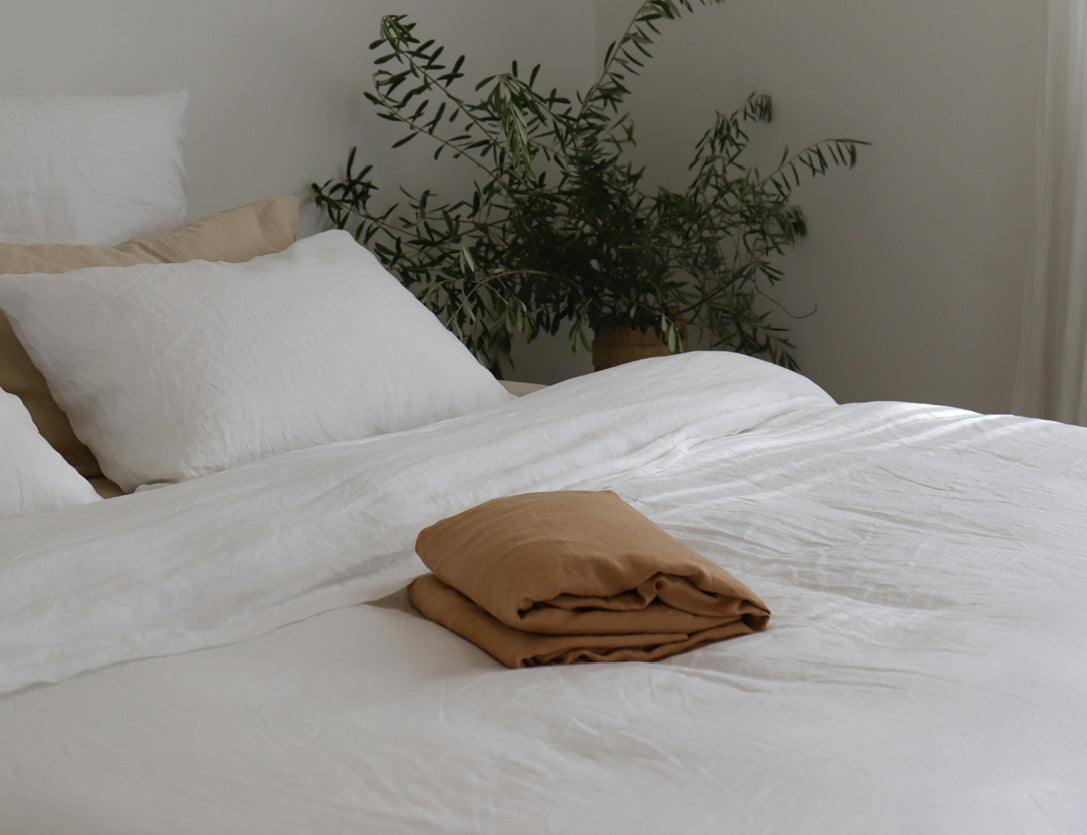 How to Fold a Fitted Sheet – I Love Linen