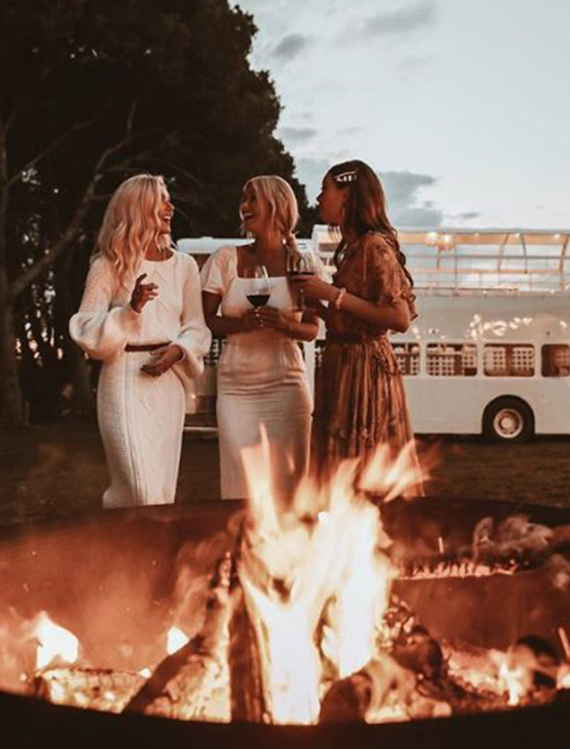 Creating A Beautiful Dining Setting With Elise Cook – I Love Linen